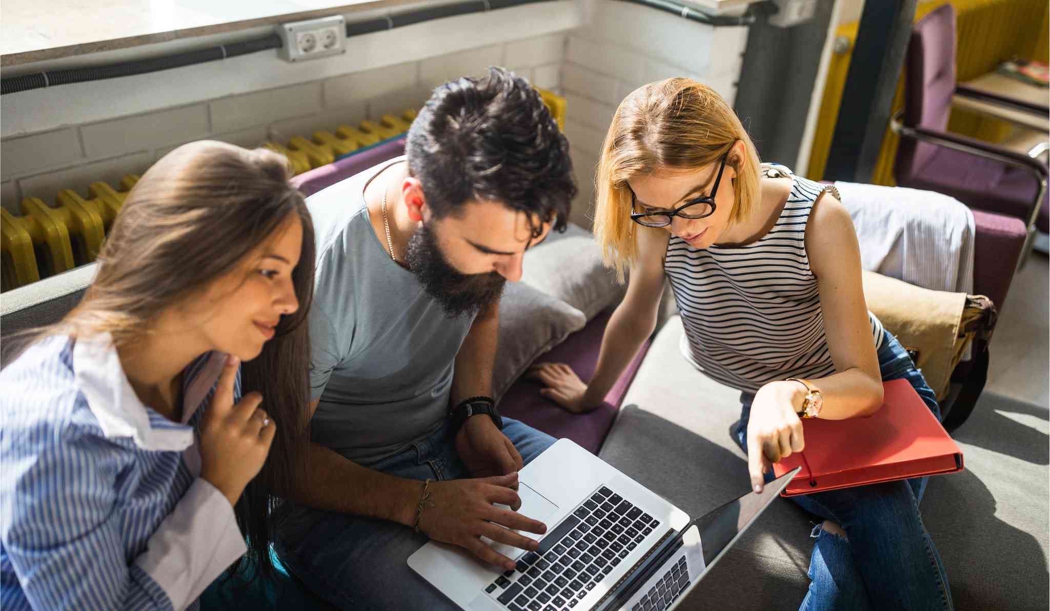 Navigating the Shift from LMS to LXP: The Learning Revolution